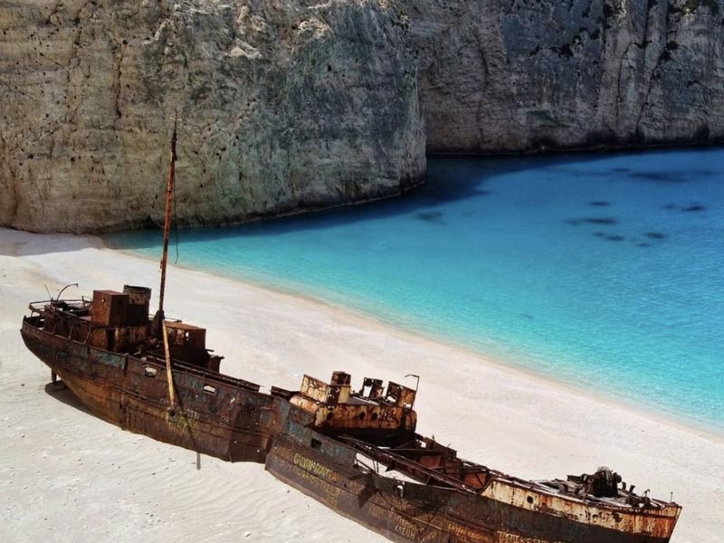 Anafonitria Porto Vromi - SHIPWRECK AND LOCAL BLUE CAVES (NO LICENSE ...